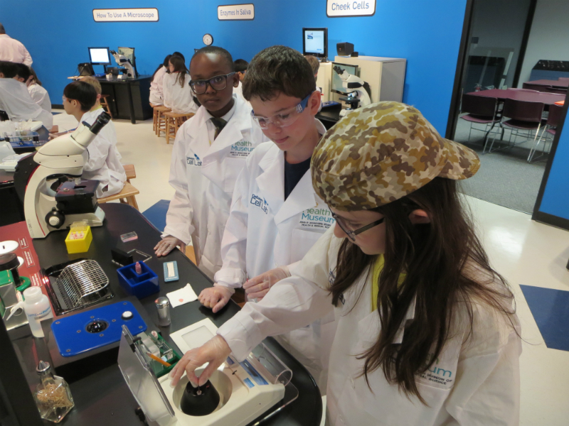 debakey-cell-lab-kids - Houston Family Magazine