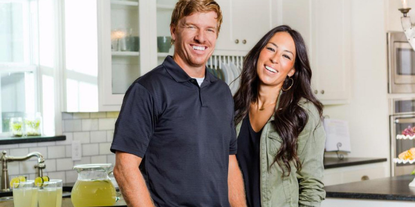 The Fixer Upper couple brings coffee to Waco! - Houston Family Magazine