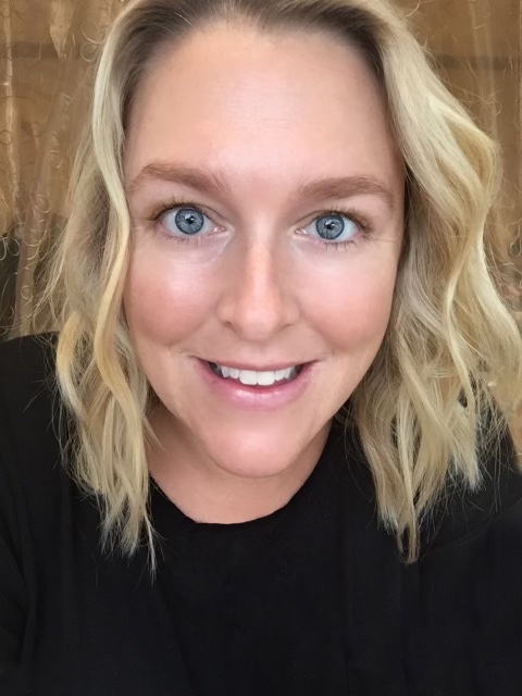 amy garrett headshot - Houston Family Magazine